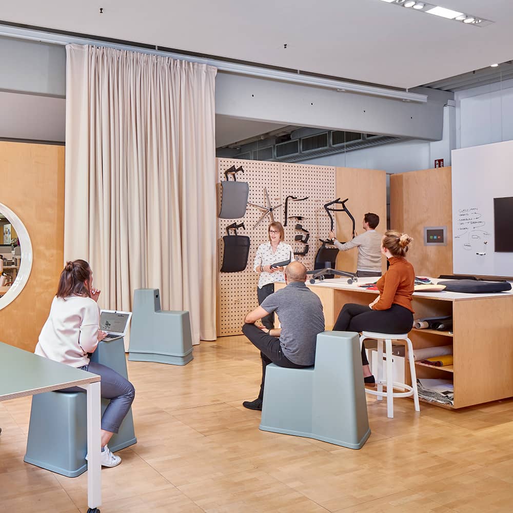 Solutions d'aménagement des espaces de travail - Mot de Passe mobilier