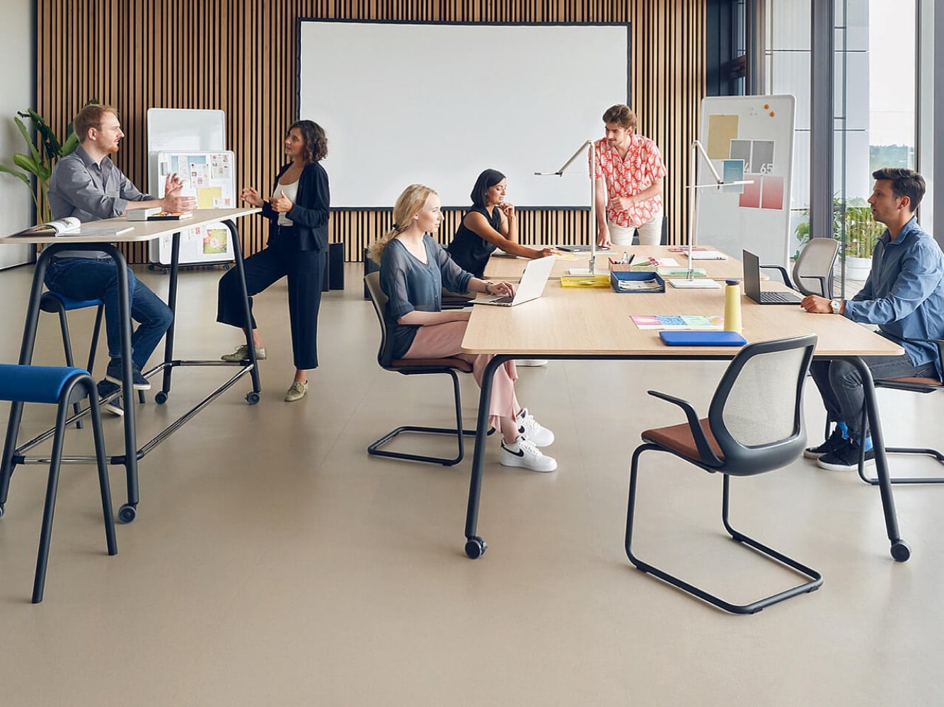 Bureaux individuel ou bench et tables de réunion - Mobilier professionnel